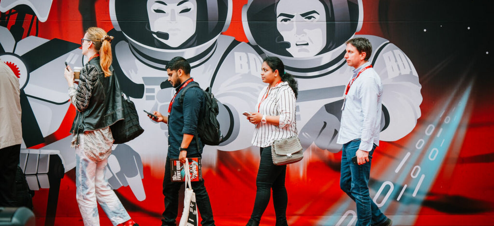 Big Data LDN 2024 - Stand Y642 - Red Olive